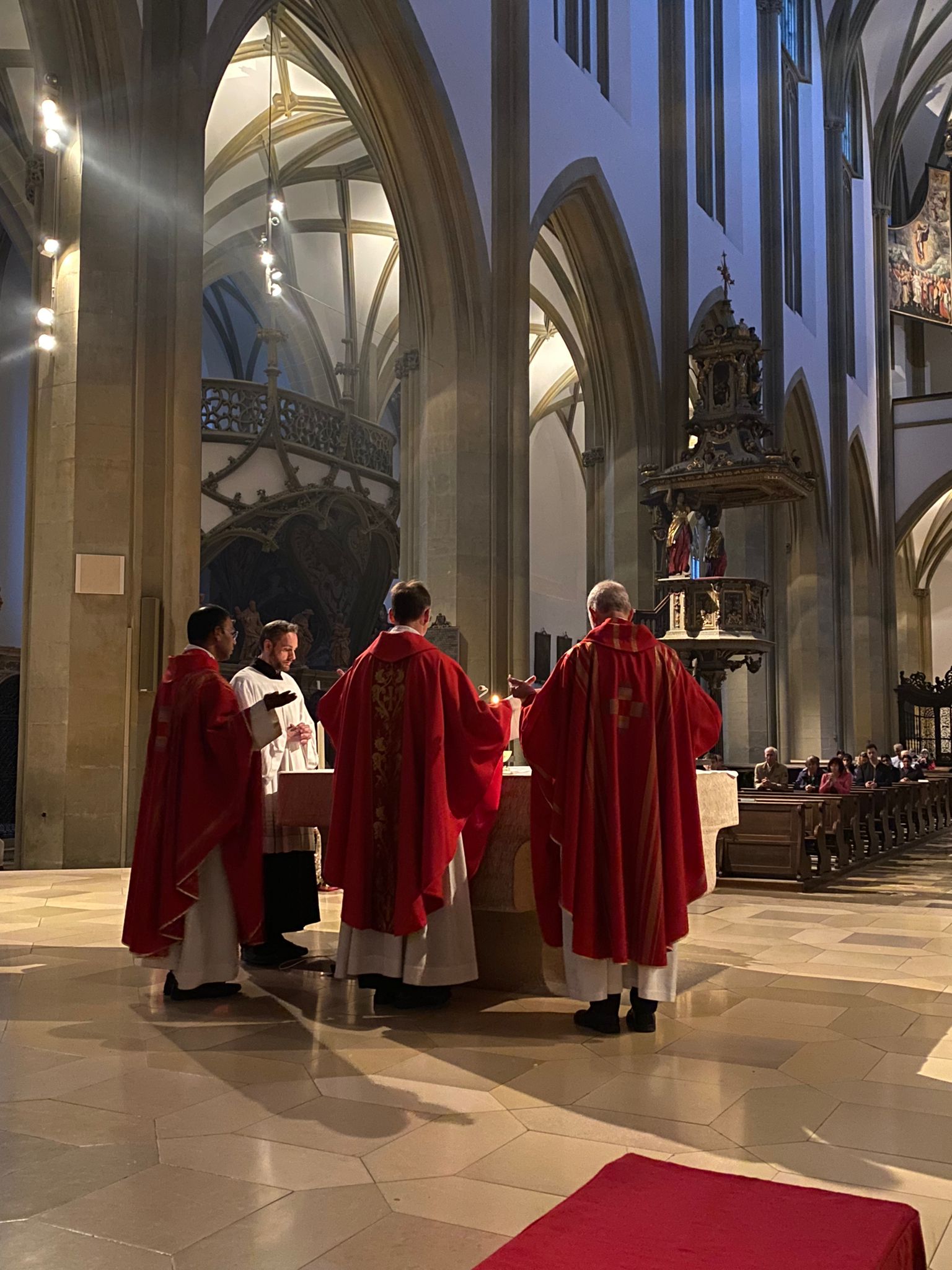 Das Netzwerk München feiert den 132. Geburtstag von Edith Stein am 12. ...
